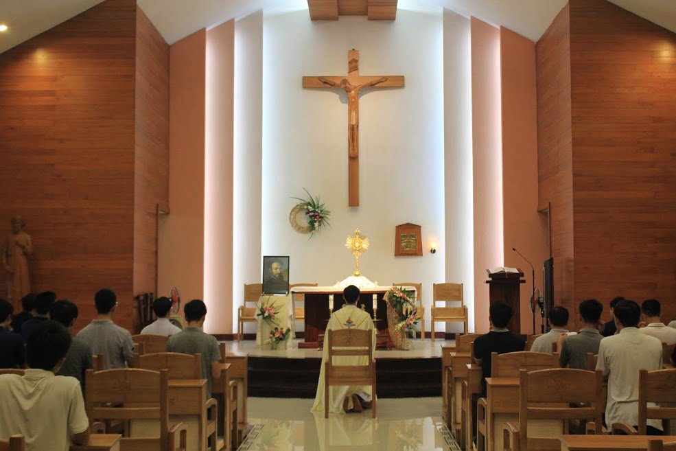 A Day in the Life of a Jesuit Scholastic in Vietnam - The Society of ... A Day in the Life of a Jesuit Scholastic in Vietnam - The Society of ...